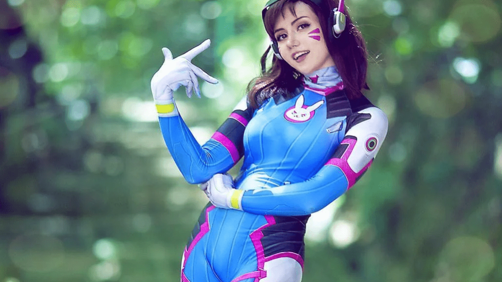 This Komori D.Va cosplay will blow you away like a Twin Fusion Cannon